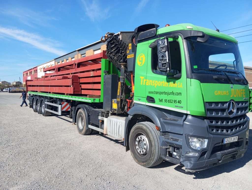 Transporte Especializado con Tráilers y Góndolas en Barcelona ...